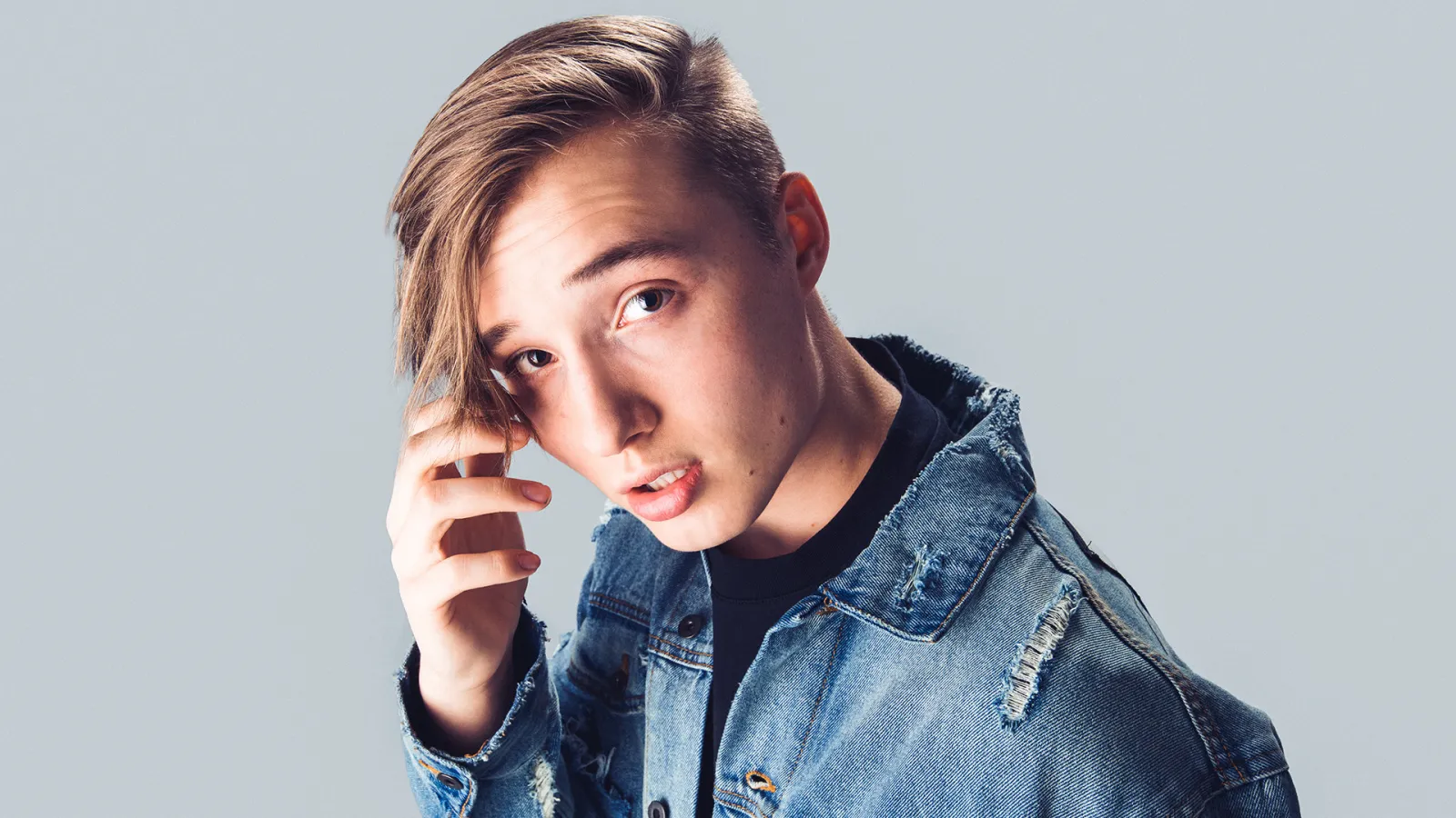 Isac Elliot | Iltapulu.fi