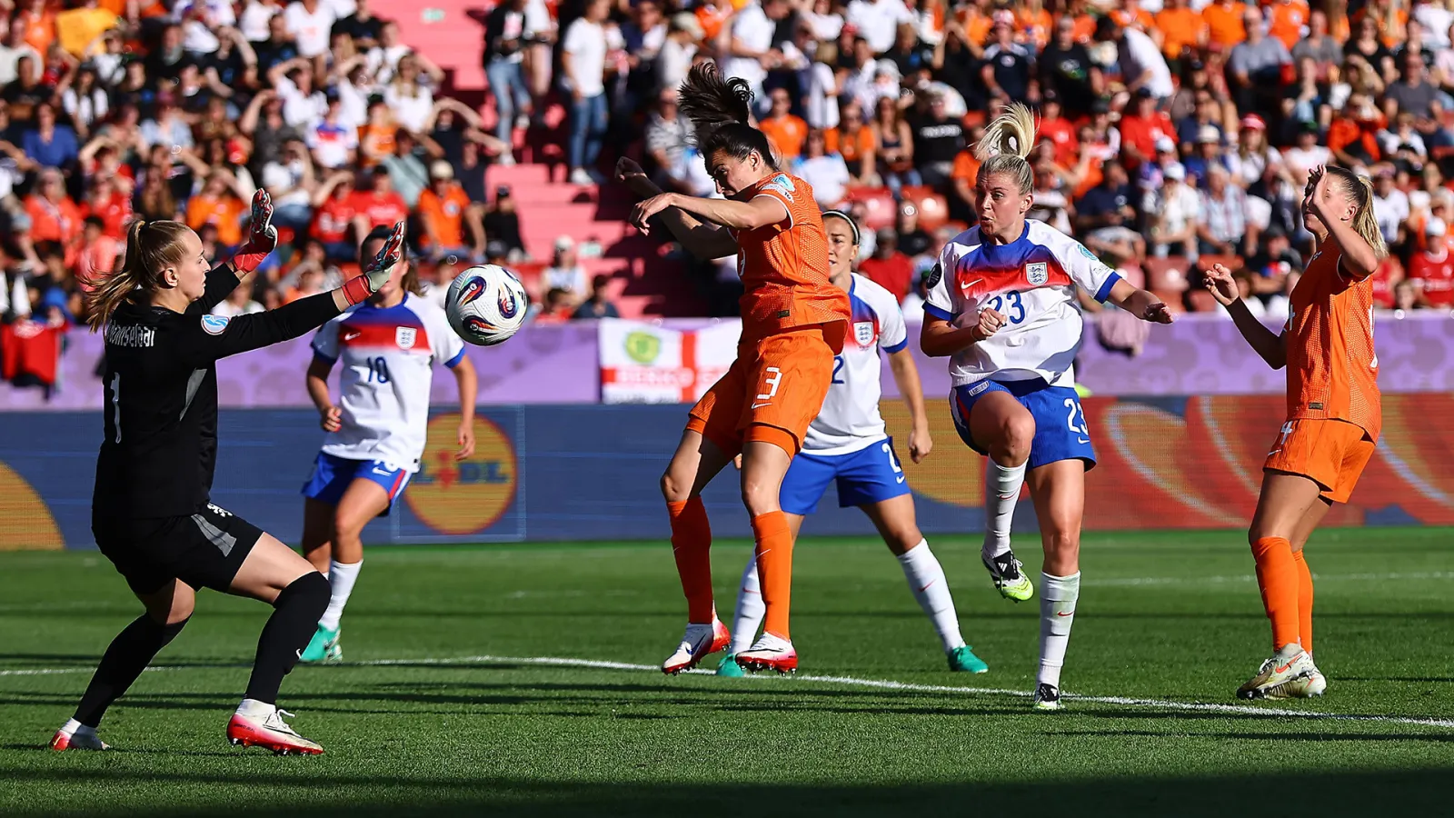 Jalkapallon EURO 2025: kooste ENG - NED ja FRA - WAL | Iltapulu.fi